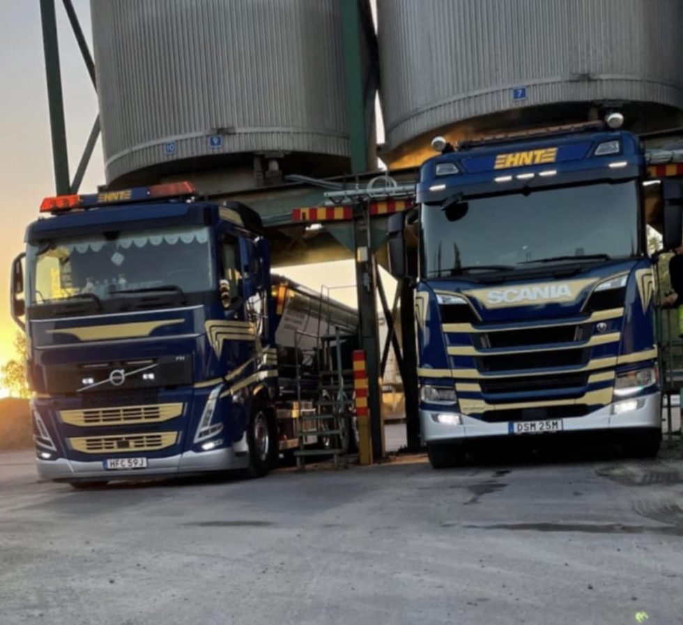 HNT’S FINA BILAR | HNT Schakt & Transport